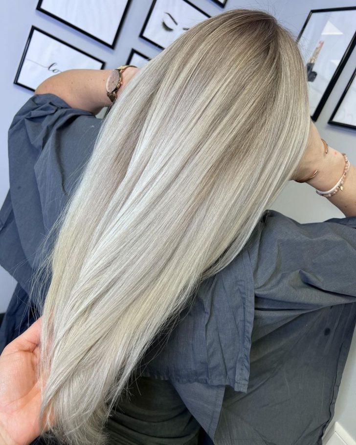 Shatush: Foto, costi, vantaggi e differenza con il balayage